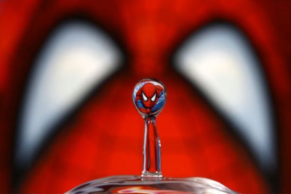 45 Stunning Examples of Water Drop Reflection Photography - Designbeep