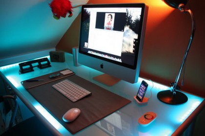 Showcase of Inspiring Mac/Pc Workstations with Brilliant Lighting ...