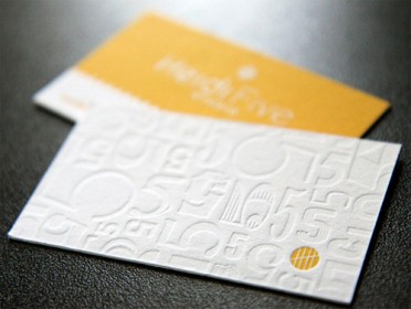 62 Cool Examples Of Big Typography In Business Card Design - Designbeep