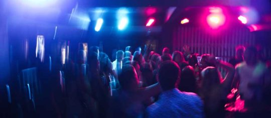 4 Ways Hi-Tech Is Changing Party Bus Rentals - Designbeep