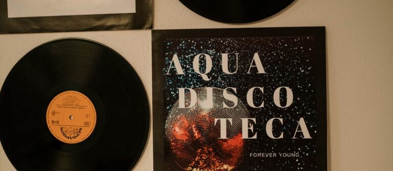 How To Design Successful and Effective Labels - Designbeep