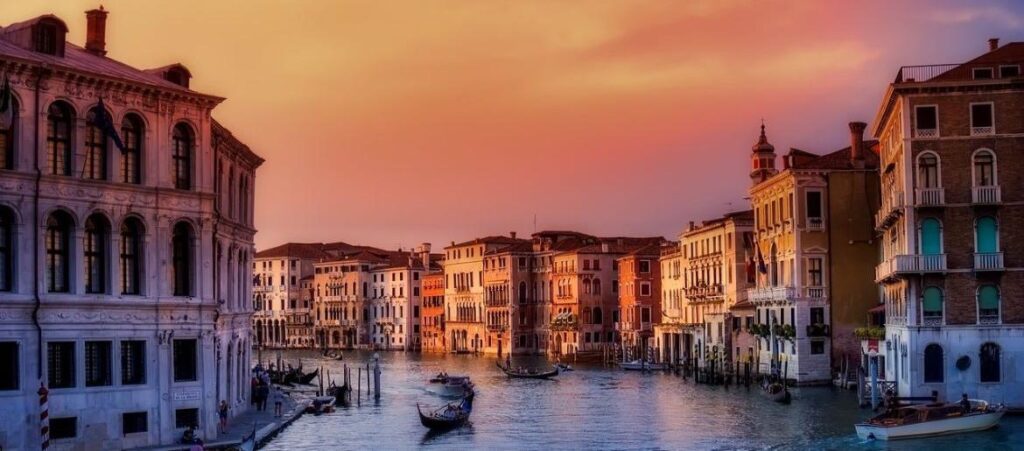 20 Elegant Italian Fonts That Capture the Spirit of Italy - Designbeep